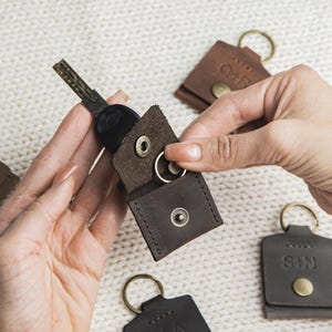 Personalized Snap Pouch Keychain, Coin Carrying Holder, Initials ...