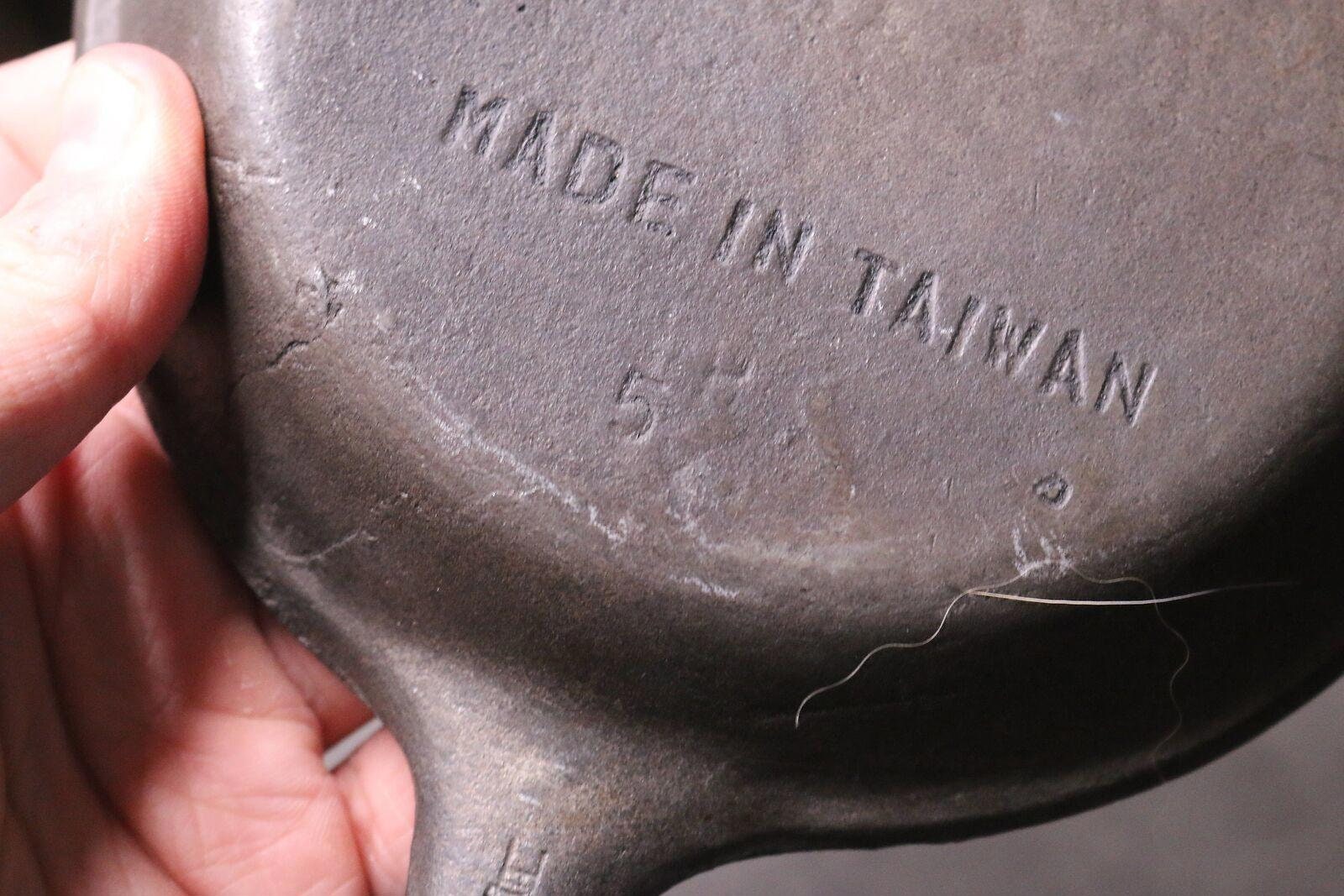 Vintage No5 8 Cast Iron Skillet / Frying Pan Made in Taiwan 5 - Etsy