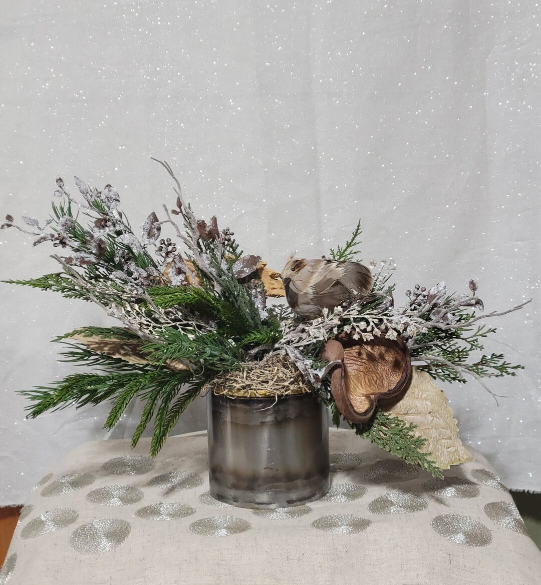 Rustic Winter Centerpiece: Woodland Bird & Frosted Greenery - Etsy