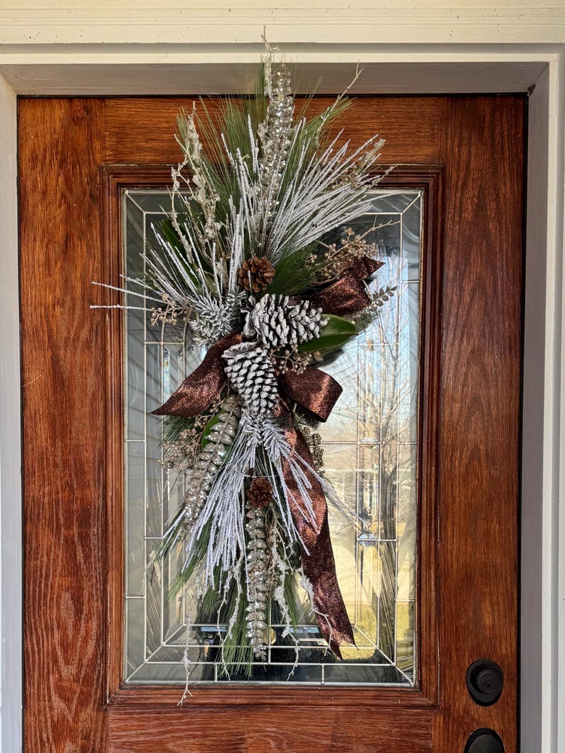 Winter Pinecone Swag: Rustic Glam Holiday Decor - Etsy