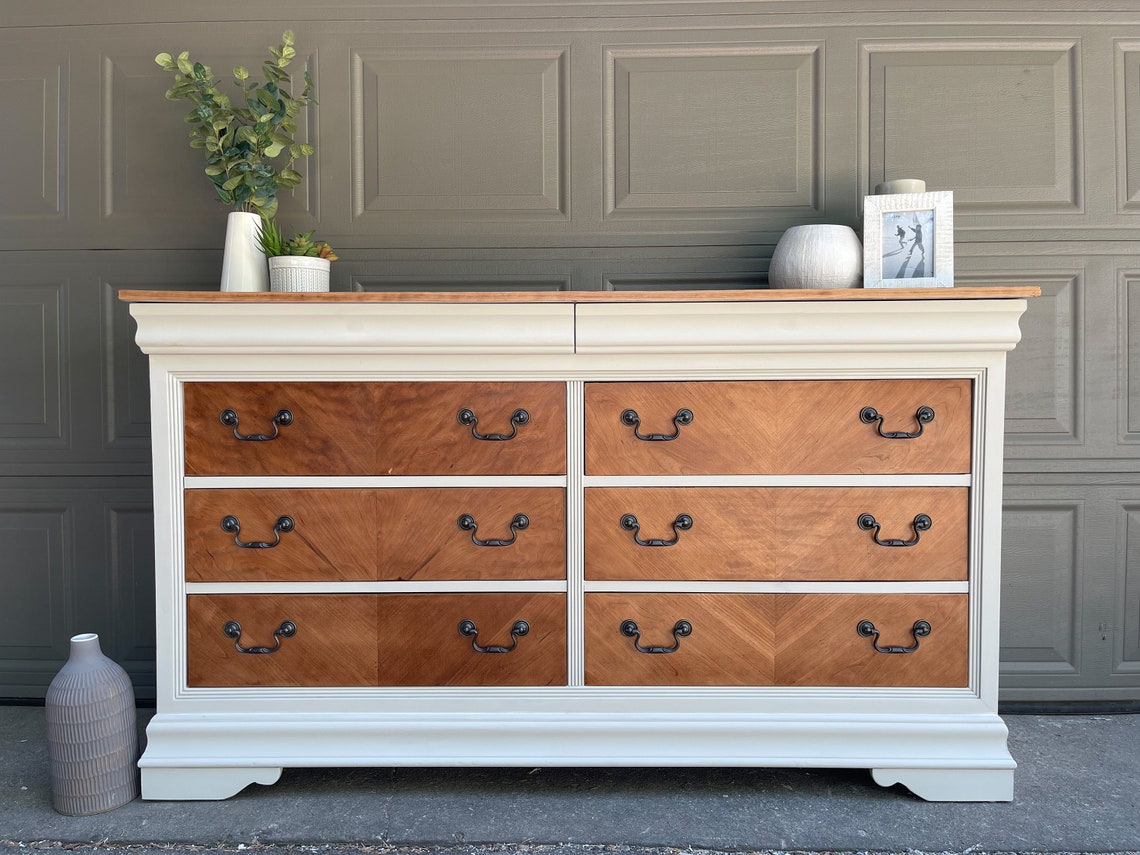 Item **SOLD** Gorgeous Eight Drawer Country Chic Dresser - Etsy