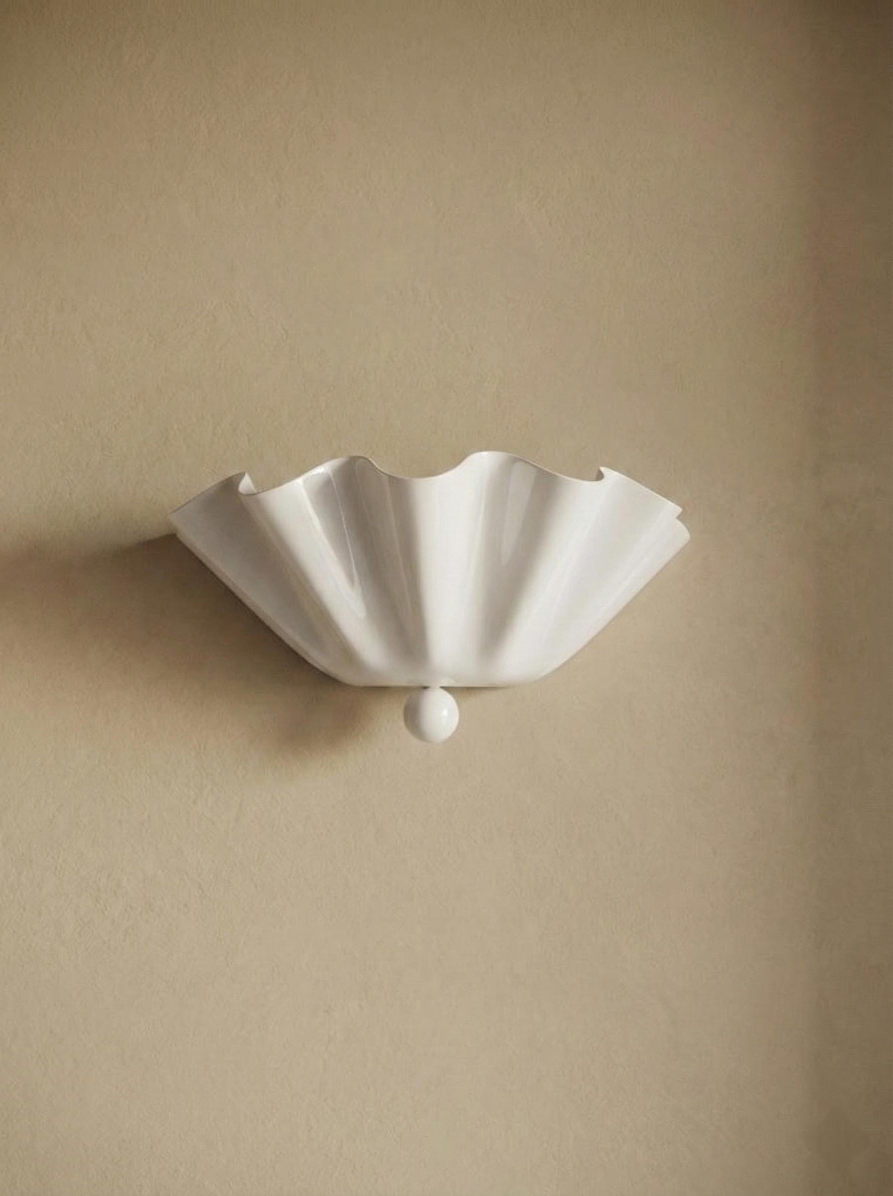 White Scallop Wall Sconce – Brass Art Deco Coastal Light - Etsy