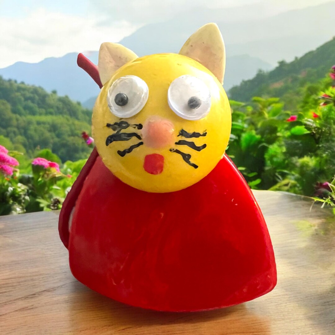 Small Cat, Red & Yellow Bakelite Brooch With Google Eyes and Hand ...