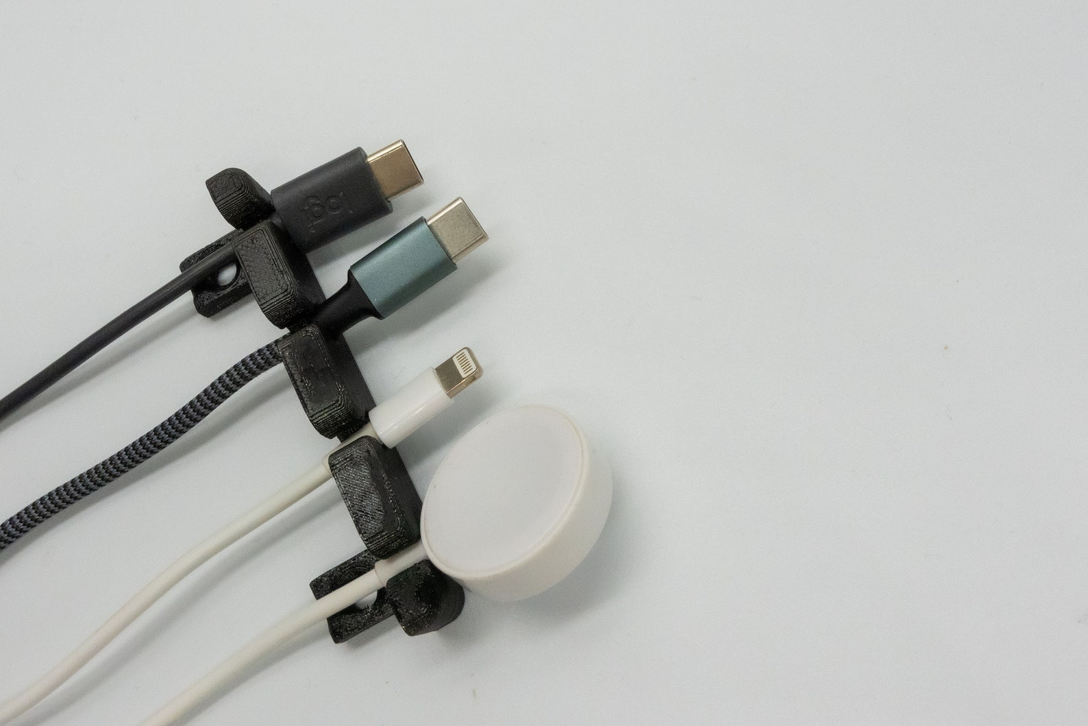 Cable Organiser Holder Desk Tidy, Desk Organisation, Lead Management ...