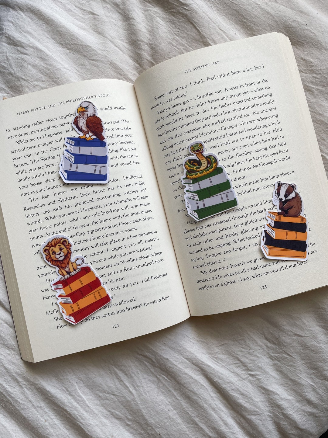 Hogwarts House Sticker Hufflepuff Slytherin Gryffindor Racenclaw ...