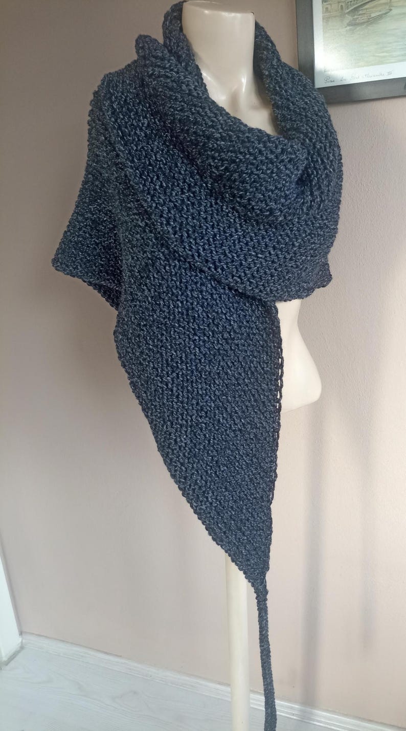 Claire Work Shawl, Femme Outlander Sezon 7, Outlander Shawl, Triangle ...