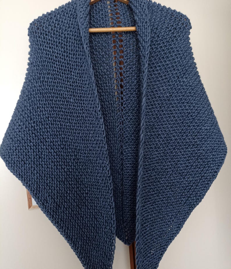 Claire Work Shawl, Outlander Sezon 7, Outlander Shawl, Triangle Sweater ...