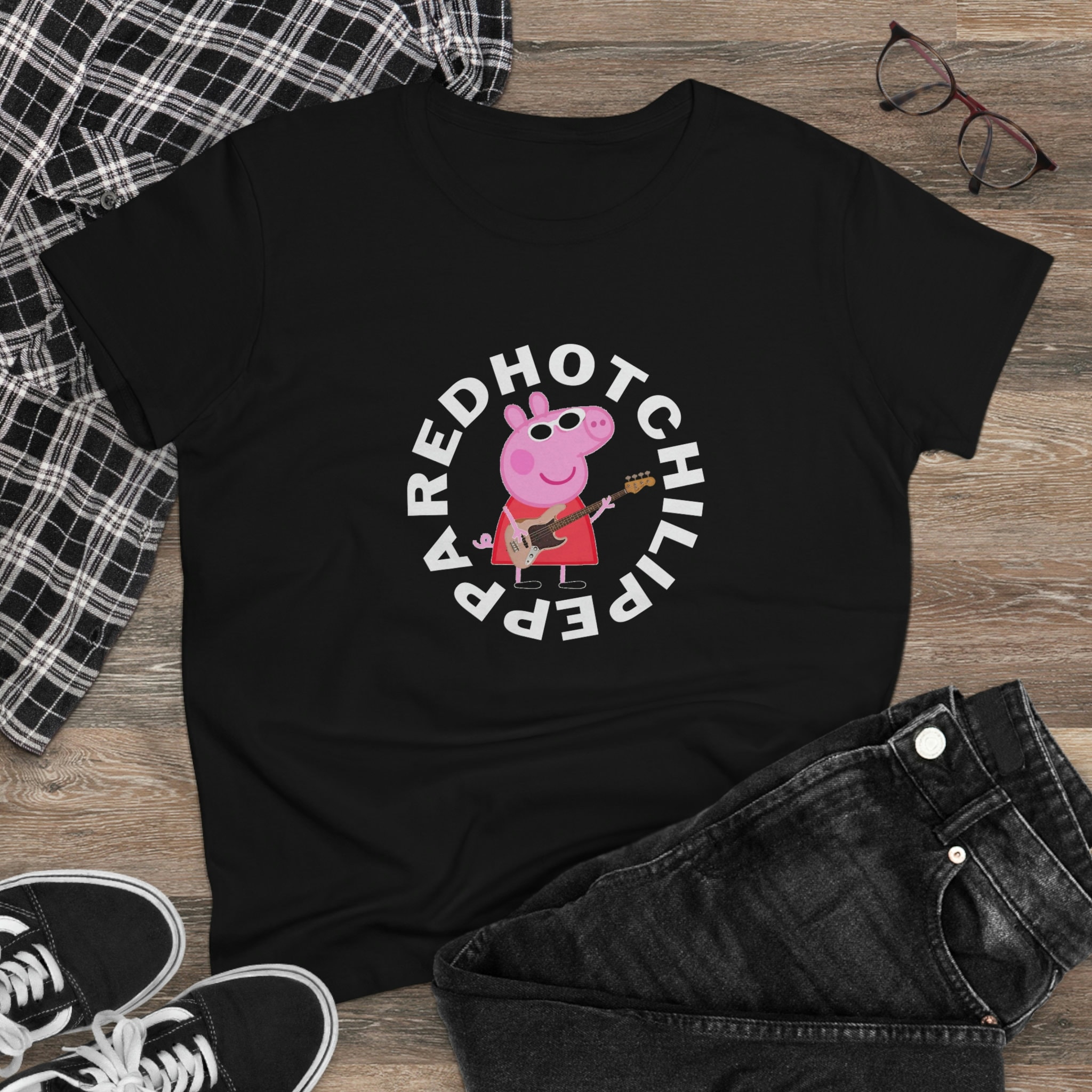 RED HOT Chili PEPPA - Super / Cool / Ladies Fit / Funny / Netflix ...