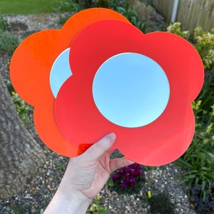 RETRO 60s/70s FLOWER MIRROR - Groovy Acrylic Dottie Daisy Wall Decor ...