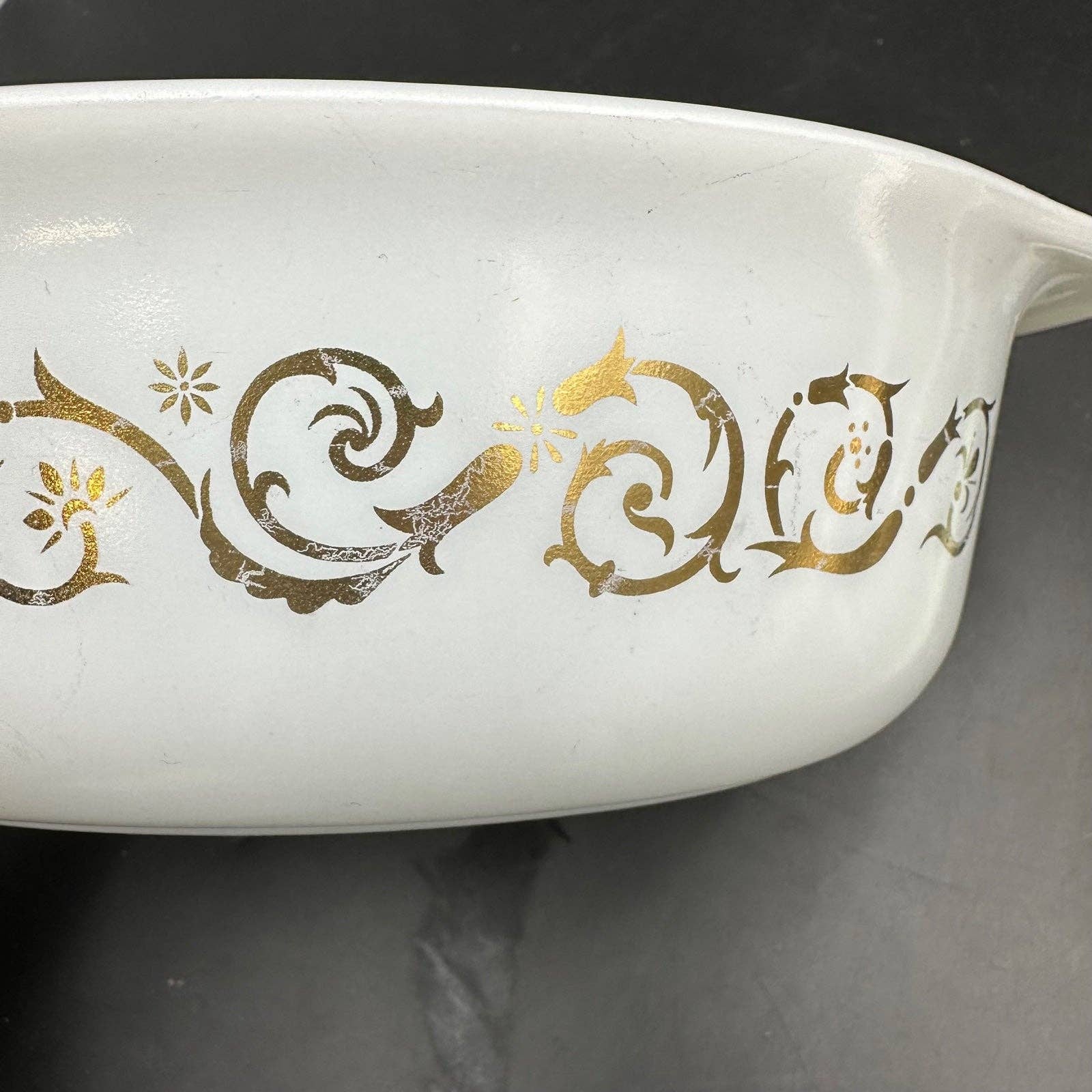 Pyrex Empire Scroll Golden Scroll 1-1/2 QT 043 Oval Covered - Etsy