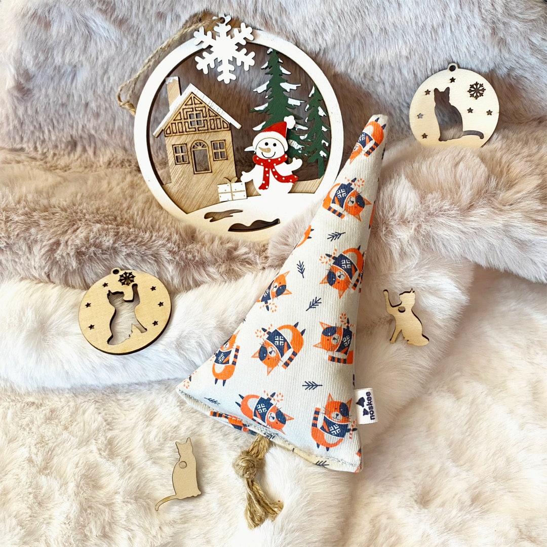 Christmas Cat Kicker Toy, Xmas Tree Pet Toy, Kicker Toy Filled With ...