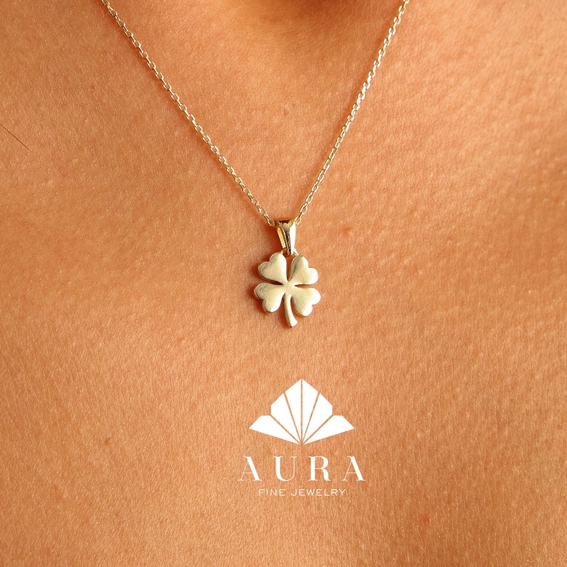 Clover Necklace - Etsy