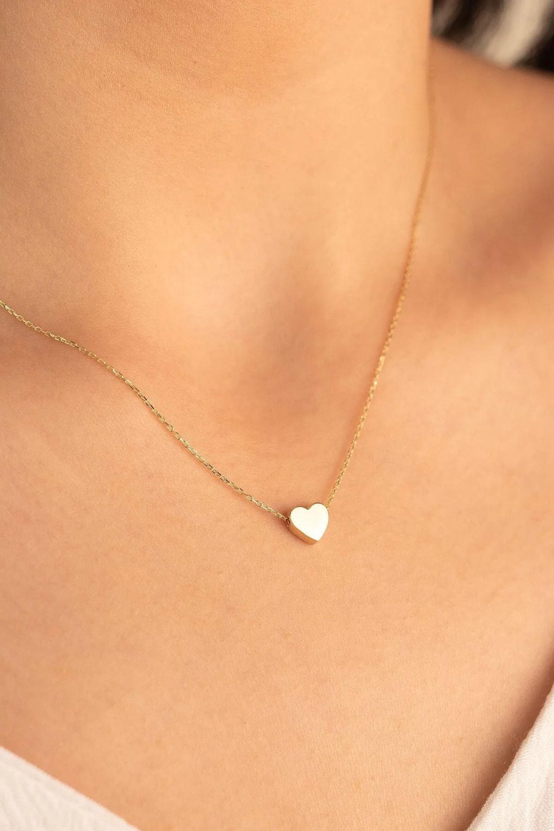 14K Gold Tiny Heart Necklace, Small Heart Pendant Necklace, Dainty Real ...