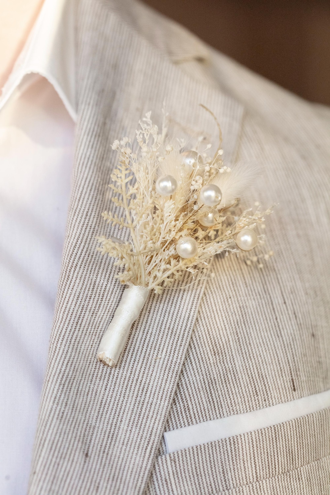 Wedding Pearl Buttonhole, Pearl Boutonnieres, Boho Style Boutonniere ...