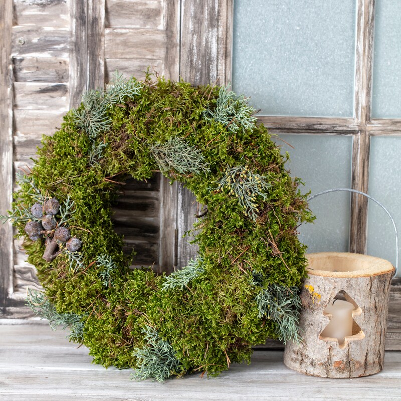 Moss Wreath - Etsy
