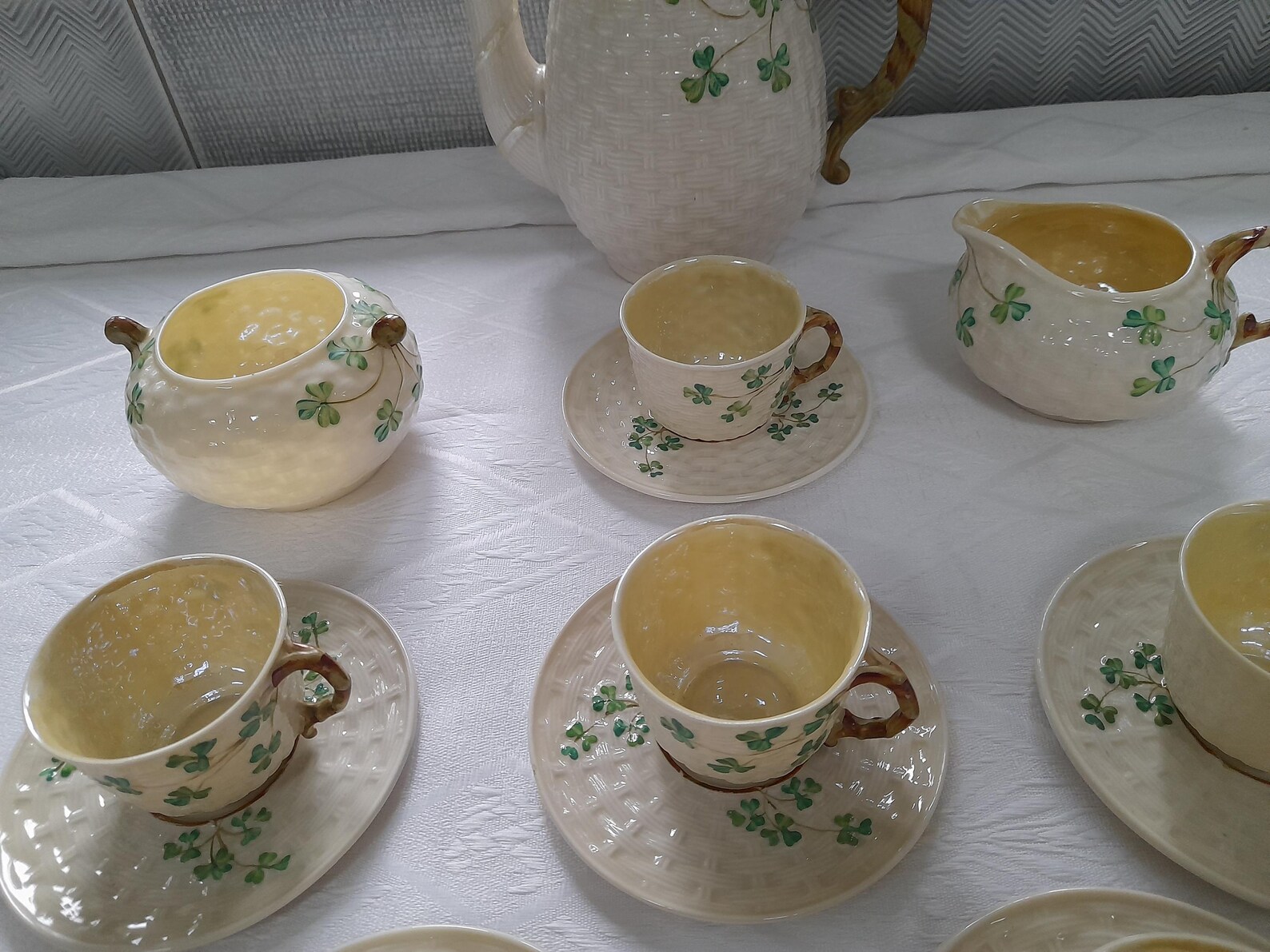 Belleek Pottery, 3rd Period (1926 - 1946) Shamrock Pattern Coffee Set ...