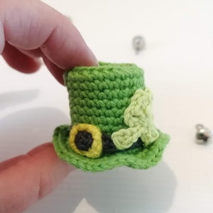 Crochet PATTERNS St Patricks Day: Leprechaun Hat, Pot of Gold, Four ...