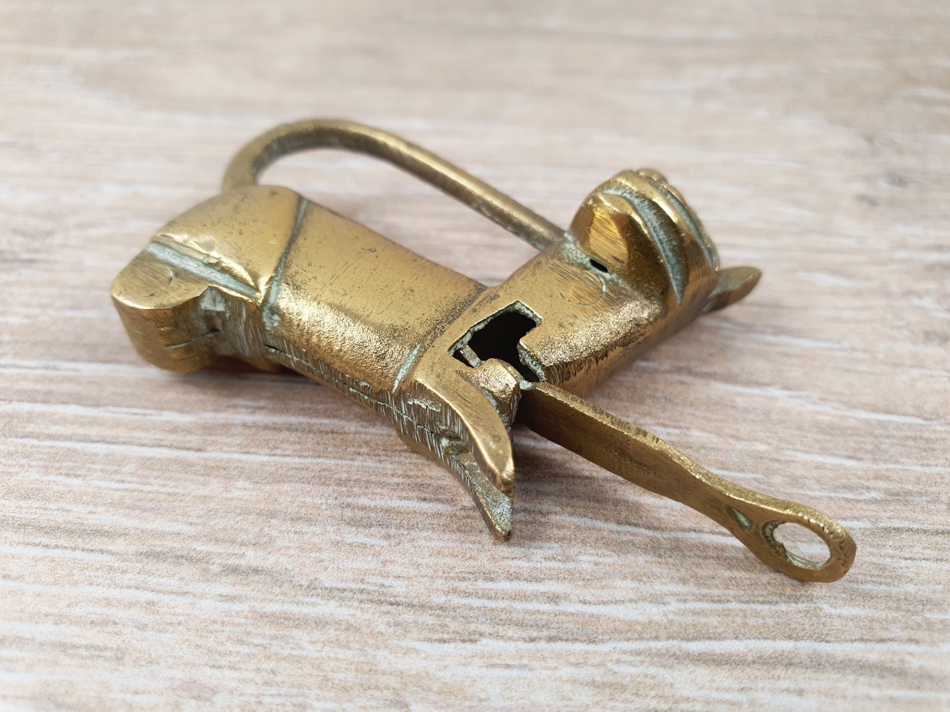 A Lovely Cat Shaped Brass Brass Shackle Cabinet Padlock With a Single ...
