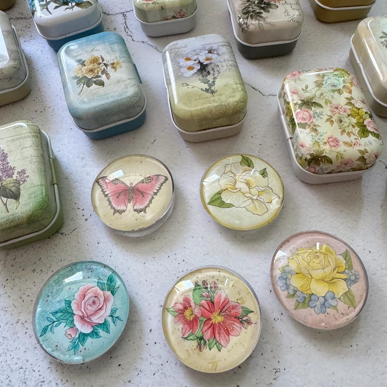 Floral Vintage Magnets Packed in Mini Retro Tin Boxes With Flower ...