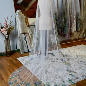 Cliantha in Love - Floral Wedding Veil / Wildflower Veil , Floral Veil ...