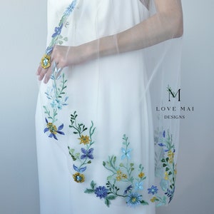 Cliantha in Love - Floral Wedding Veil / Wildflower Veil , Floral Veil ...