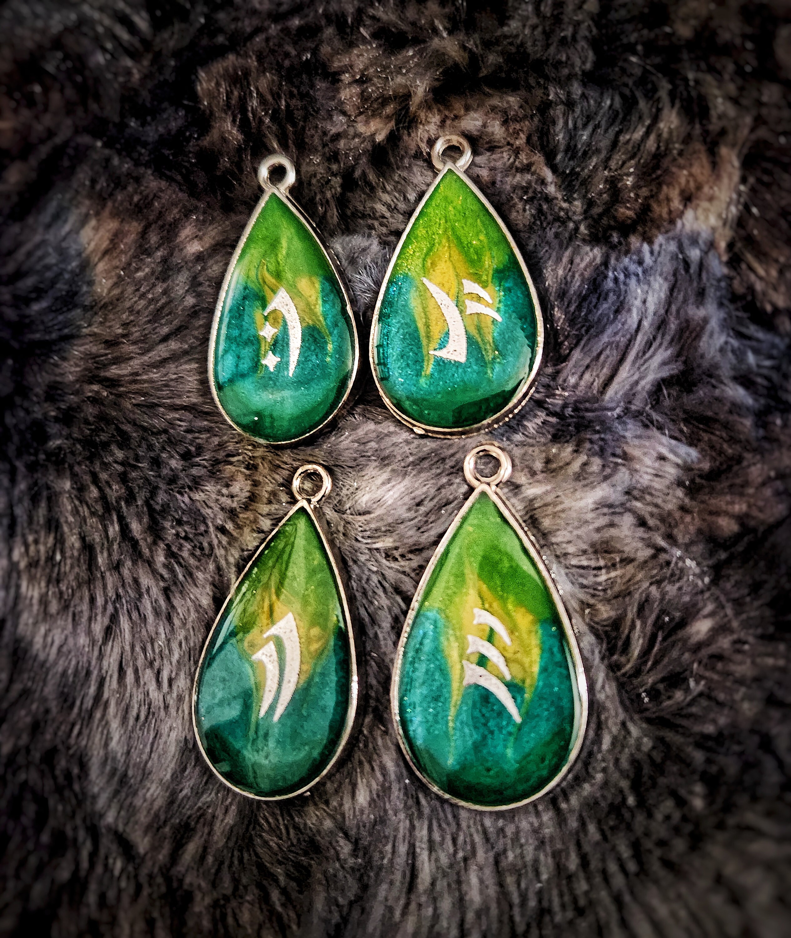 Runes of the Realms - Empire Rune Resin Pendants - Etsy UK