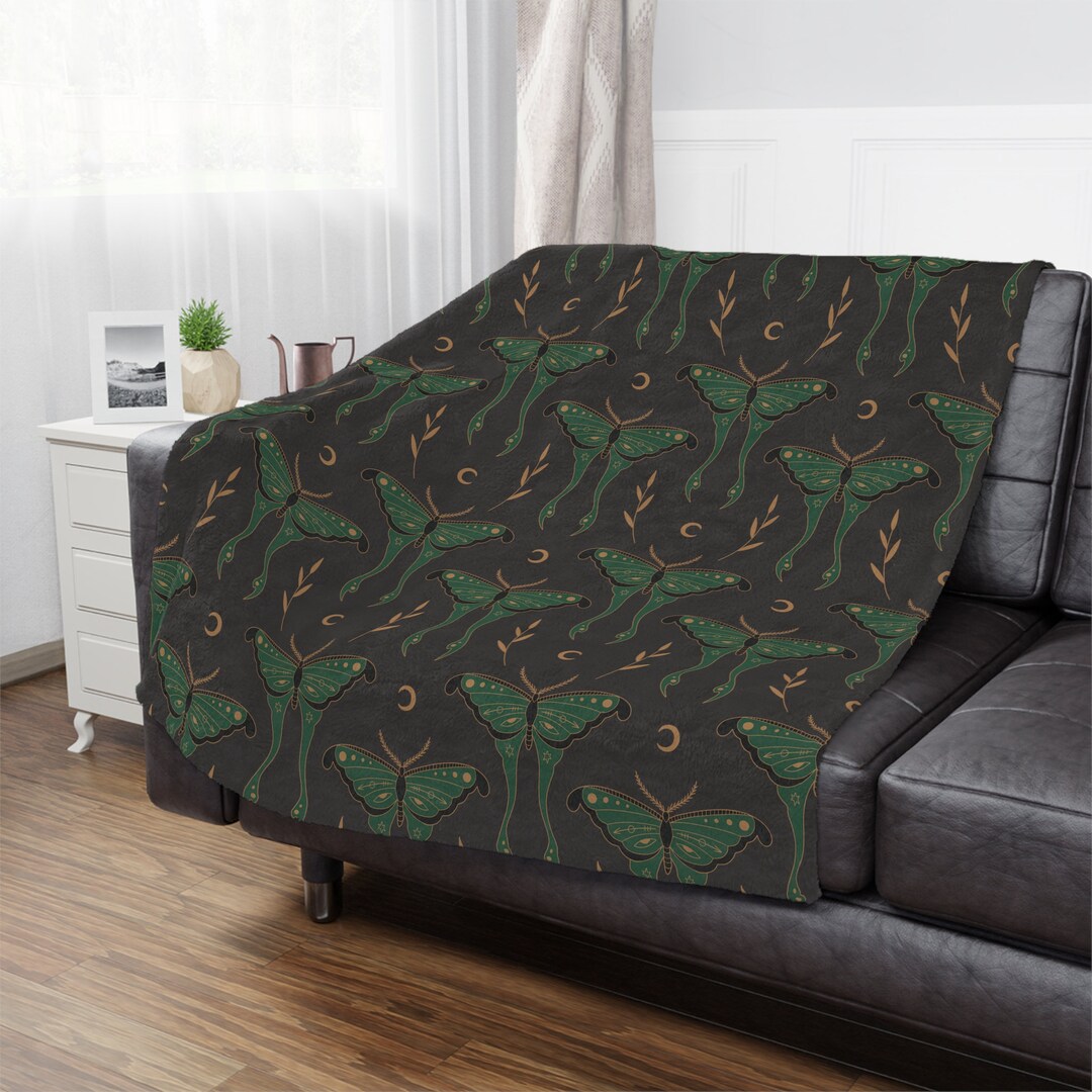 Luna Moth Blanket, Green Moth Minky Blanket, Insect Throw Blanket for ...