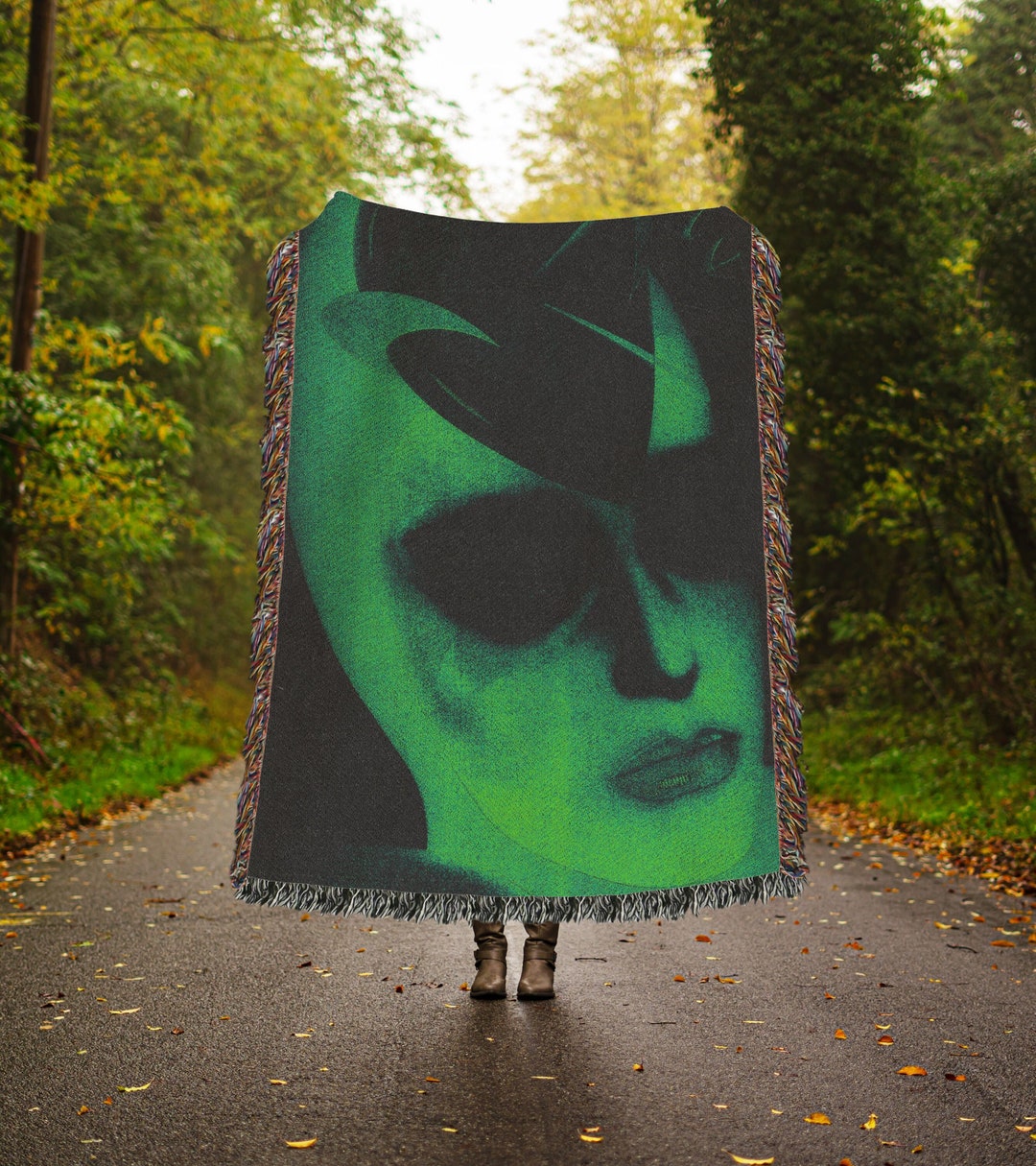Alien Woven Blanket, Extra Terrestrial Blanket, Trippy Alien Blanket ...