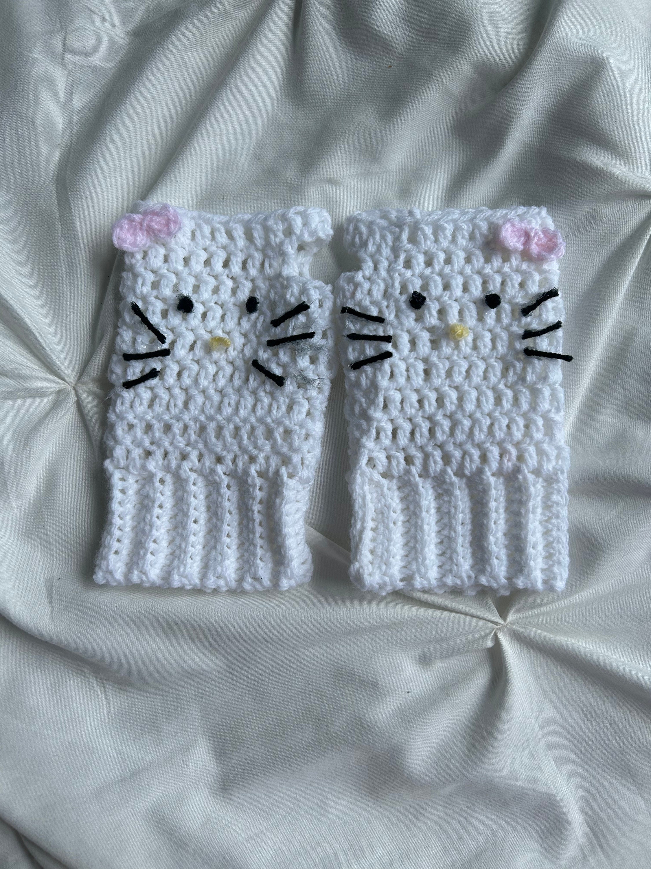 Hello Kitty Fingerless Gloves, Sanrio Crochet - Etsy