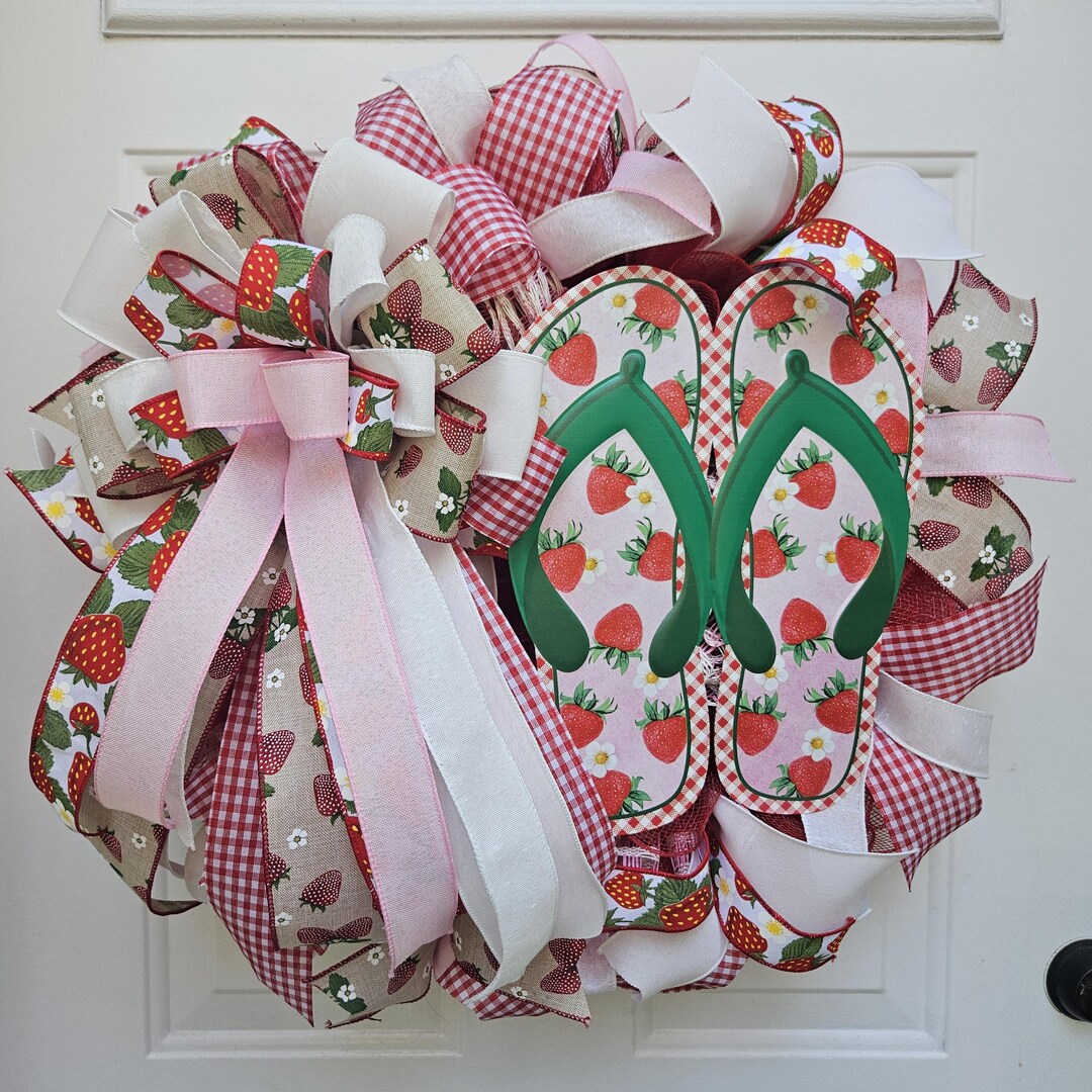 Strawberry Flip Flop Wreath, Strawberry Wreath, Summer Wreath, Cute ...
