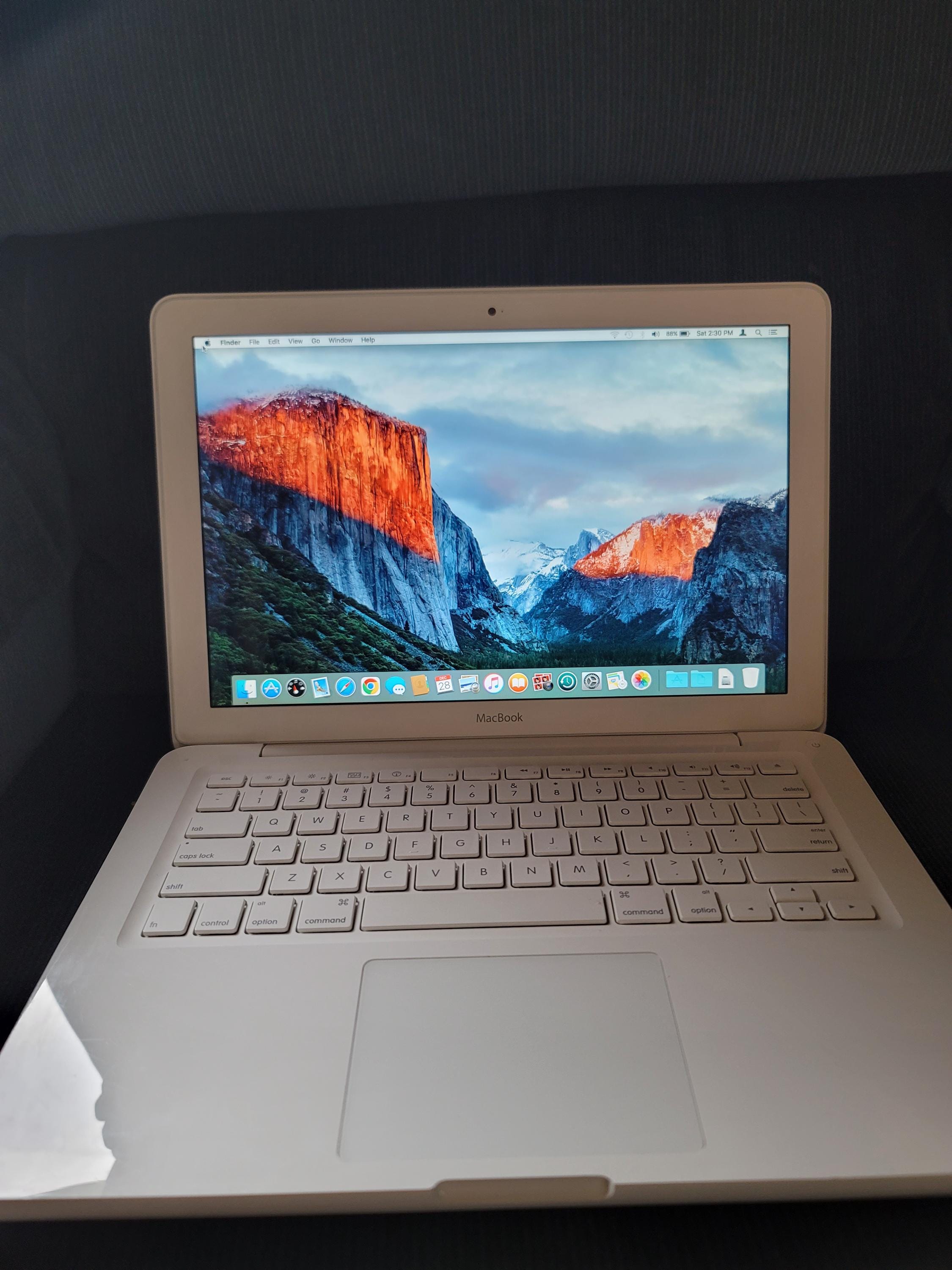 Vintage White MacBook - Restored and Upgraded - With Original Charger ...
