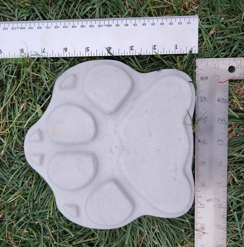 Paw Paver Small - Concrete Stepping Stone - Etsy