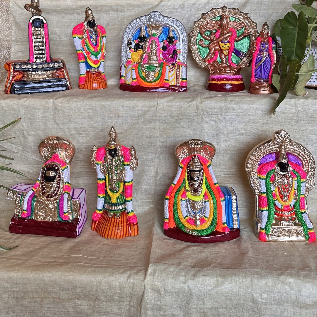 Navarathri Panja Bootha Thalangal Handmade and Handpianted in Paper ...