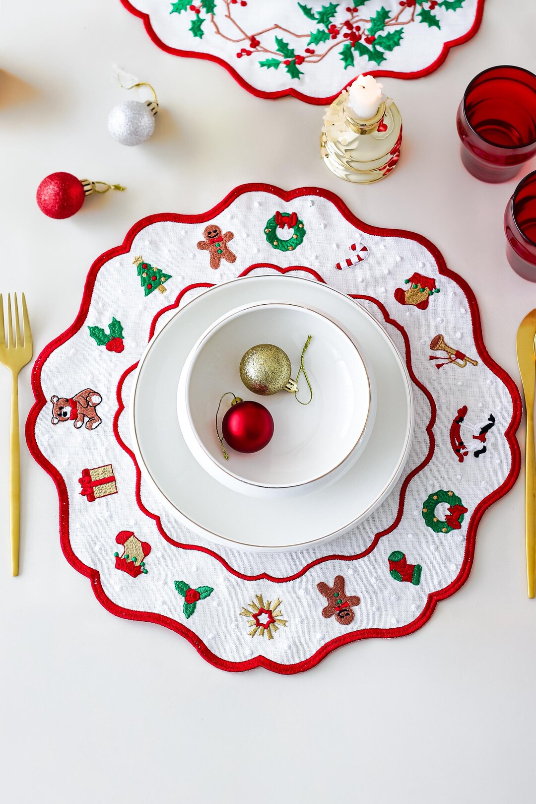 Christmas Table Decoration Linens, Christmas Dinner Table Linens ...