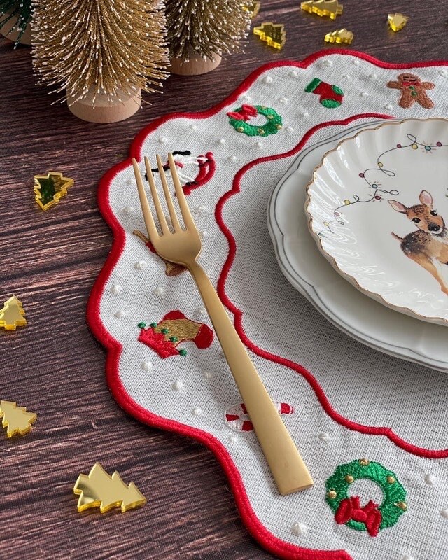 Christmas Table Decoration Linens, Christmas Dinner Table Linens ...