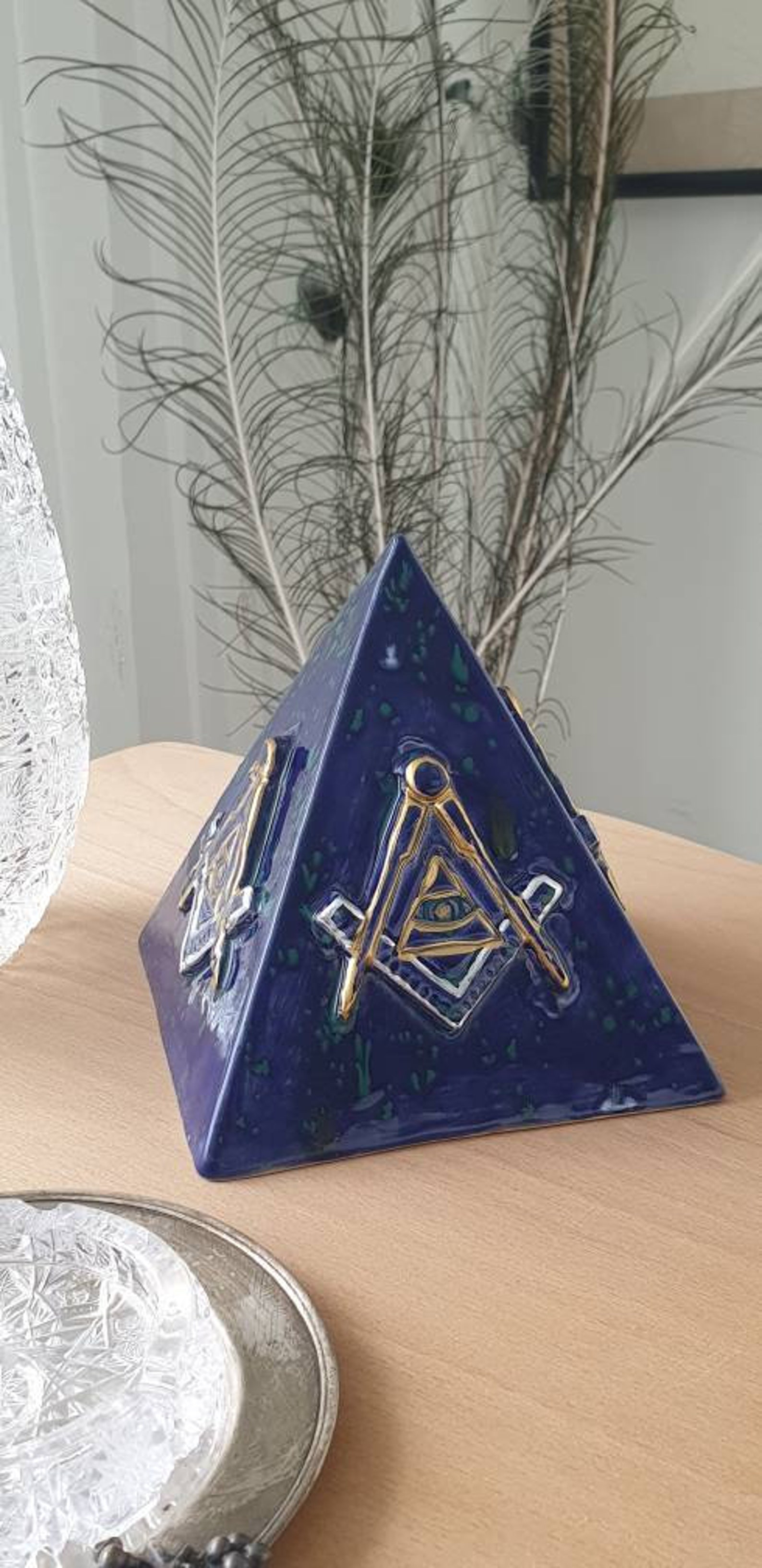 Masonic Pyramid Ceramic Symbol Seeing Eye, Miter & Compass. Freemasonry ...
