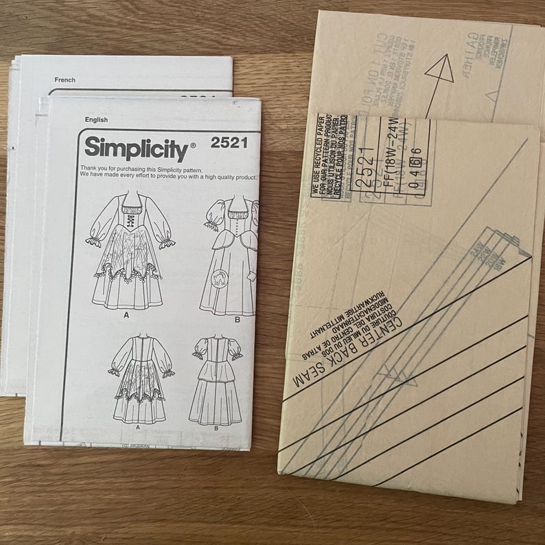Simplicity 2521, Size (18W-24W), Fortune Teller & Witch, Uncut Sewing ...
