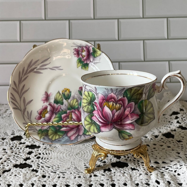Royal Albert Flower of the Month 7 / Water Lily / 3030A / - Etsy