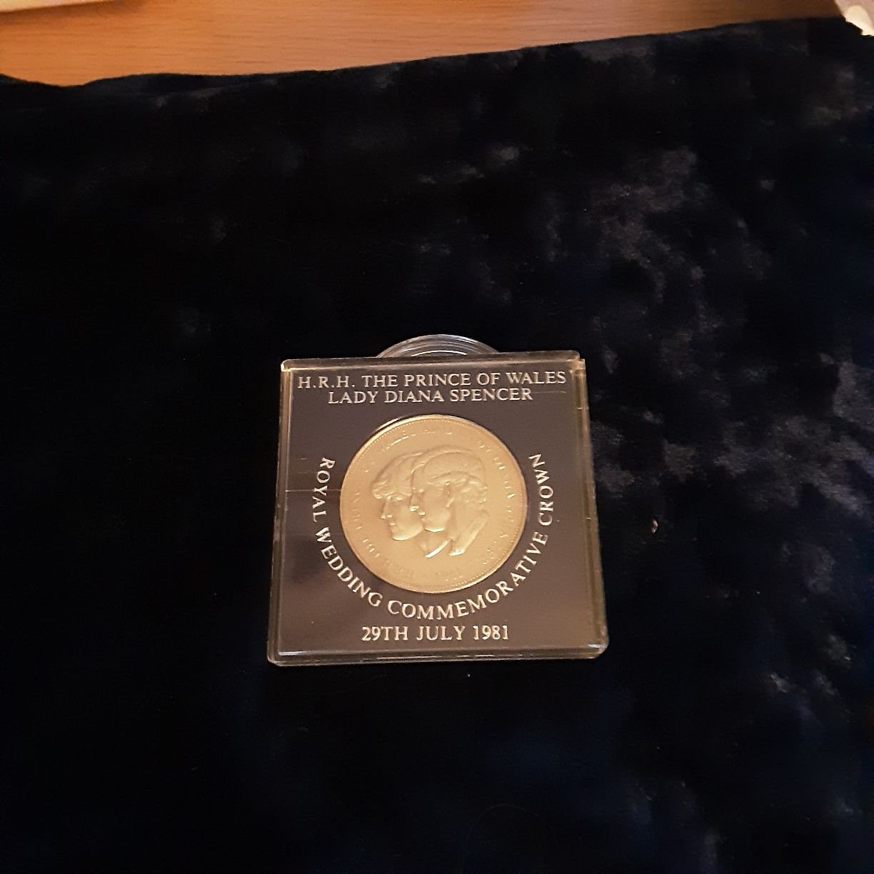 Commerative Coin Celebrating the Wedding of Prince Charles and Lady ...