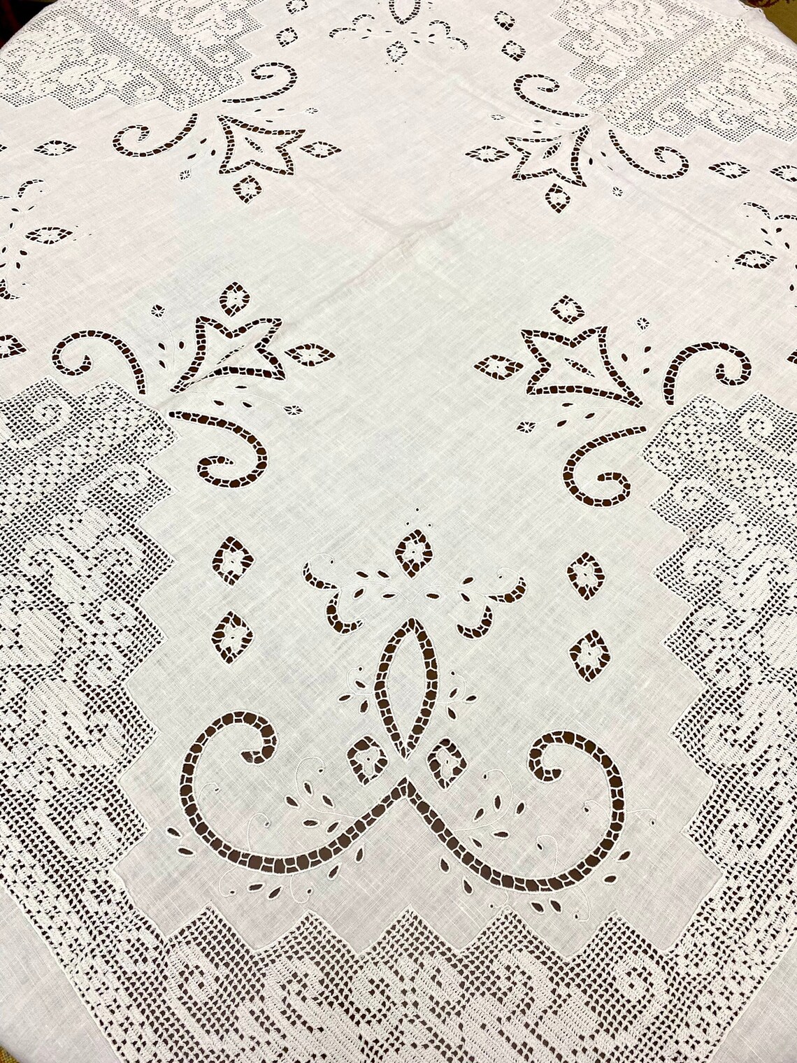 Greek White Linen Tablecloth – Hand‑embroidered Richelieu Cutwork Cover ...