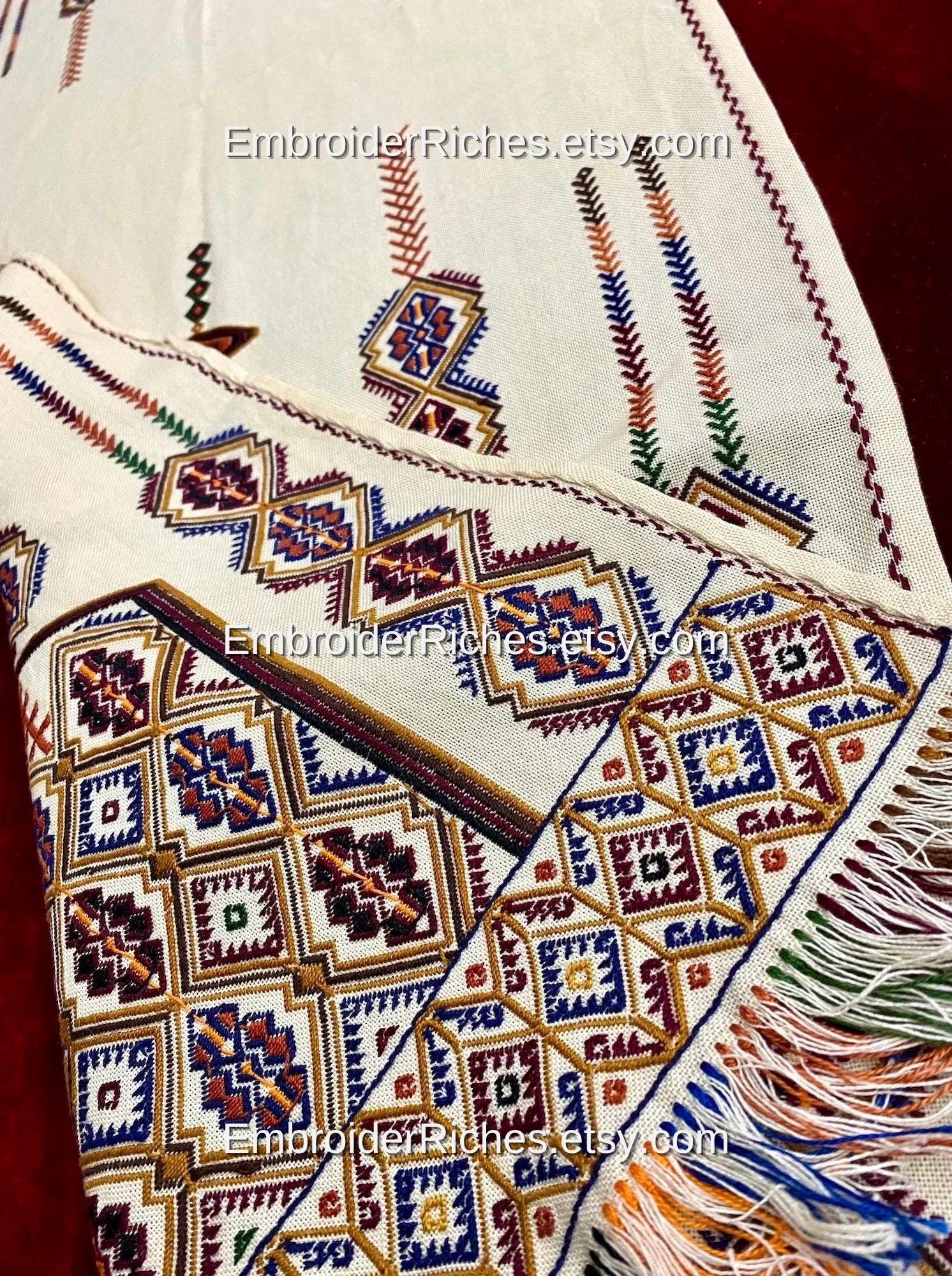 Cretan Embroidery Table Runner, Vintage Greek Handmade Embroidered ...