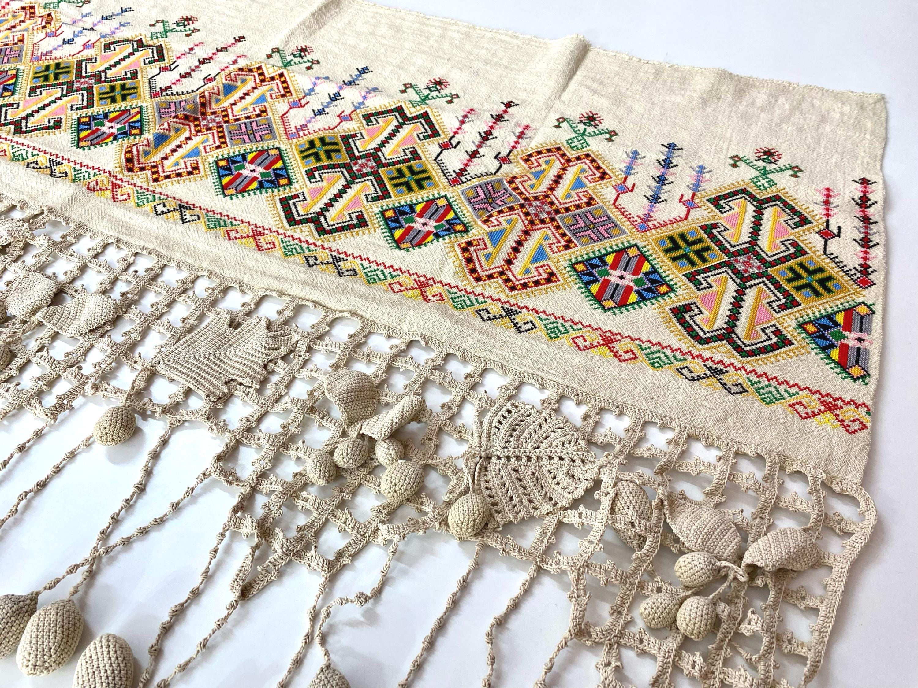 Cretan Embroidery Vintage, Handmade Folk Embroidered Table Runner ...