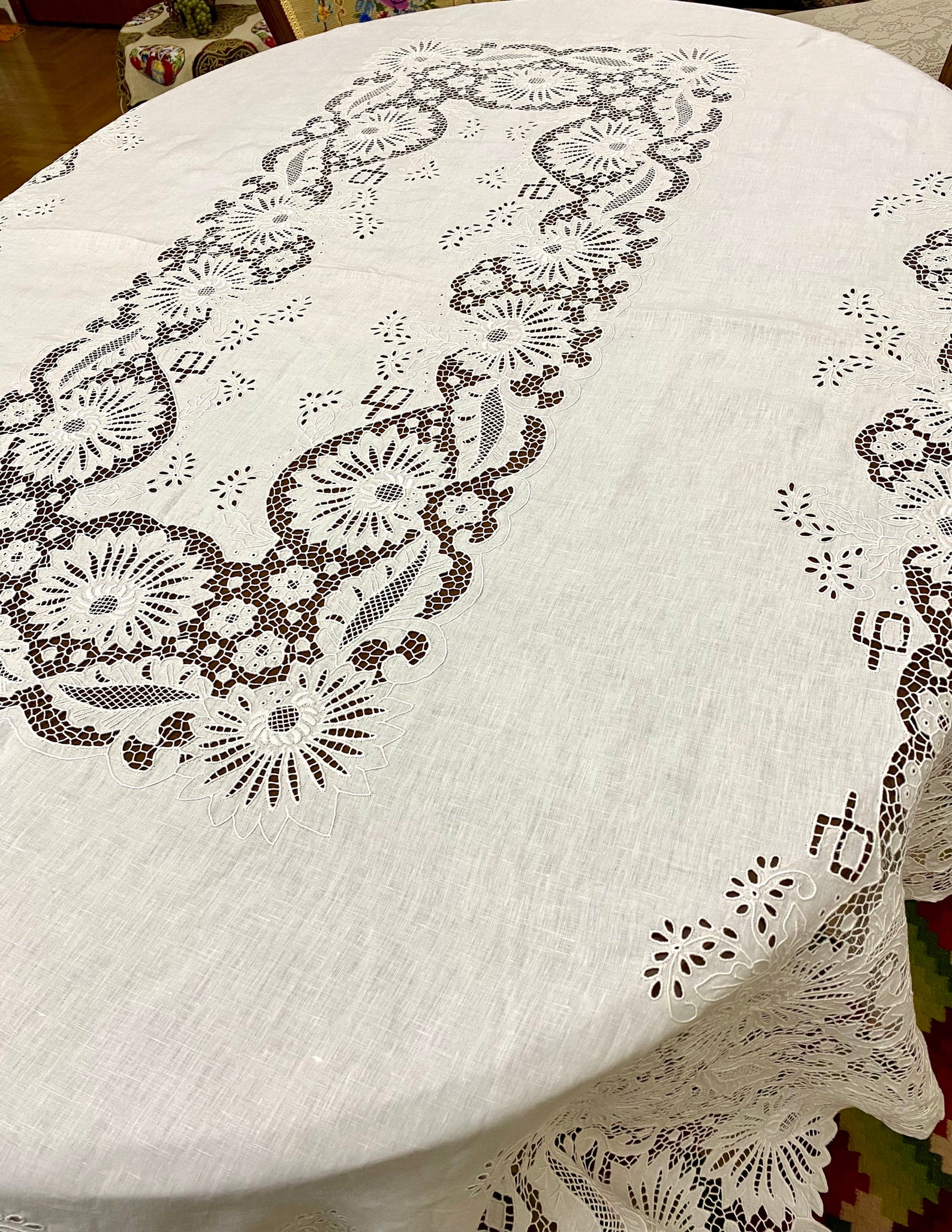 Cut Work Embroidery Linens Table Cloth, Luxurious Rectangle Lacy Table ...