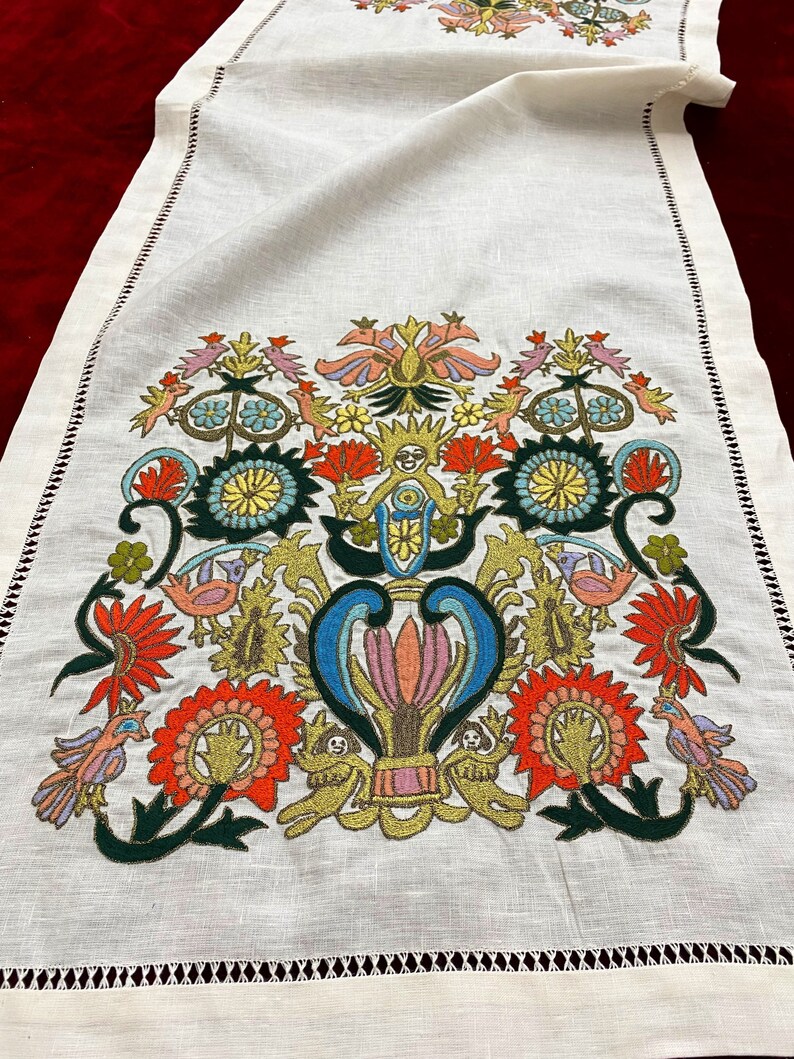 Handmade Embroidered White Linen Table Runner, Mermaid and Double ...