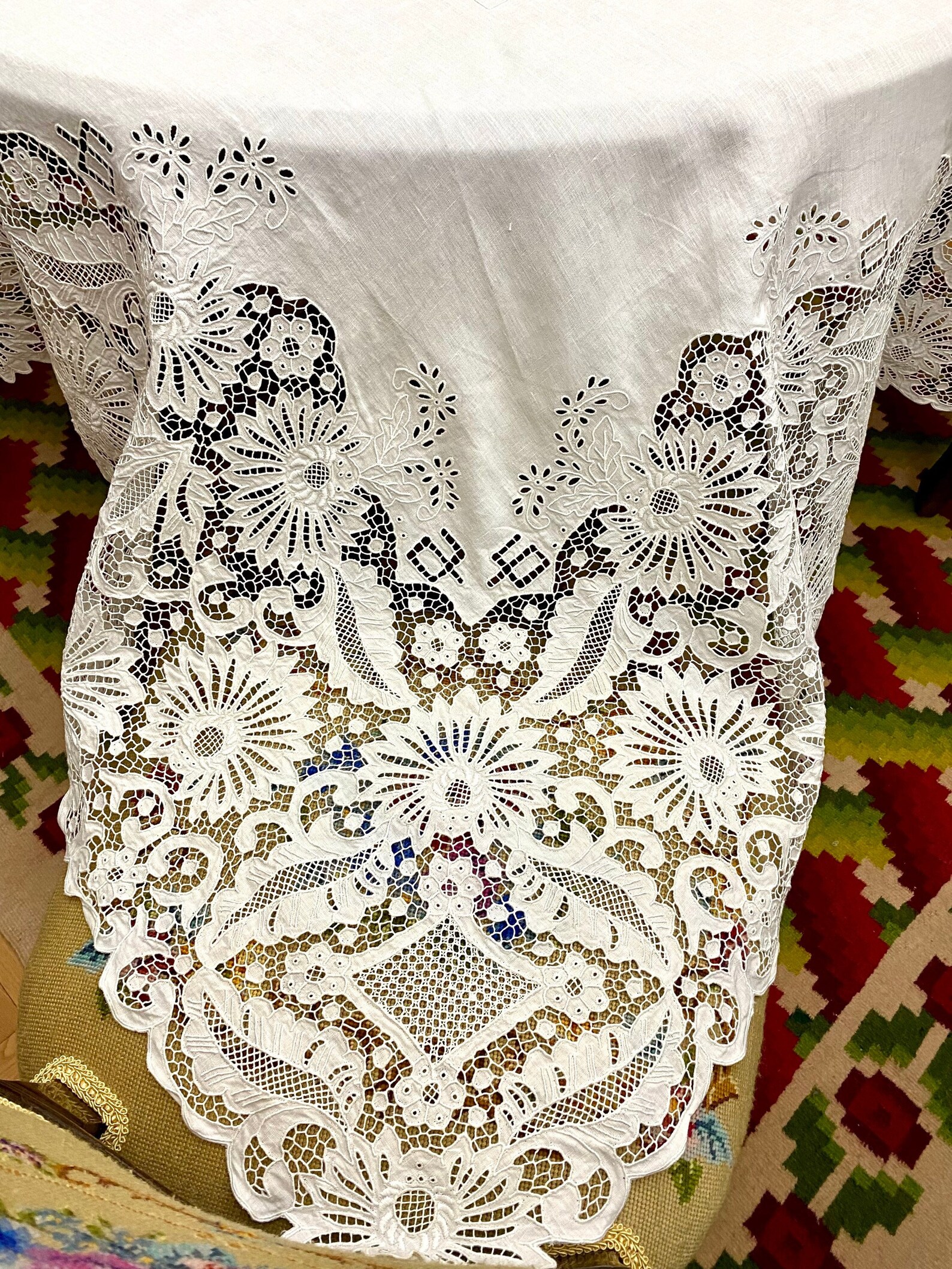 Cut Work Embroidery Linens Table Cloth, Luxurious Rectangle Lacy Table ...