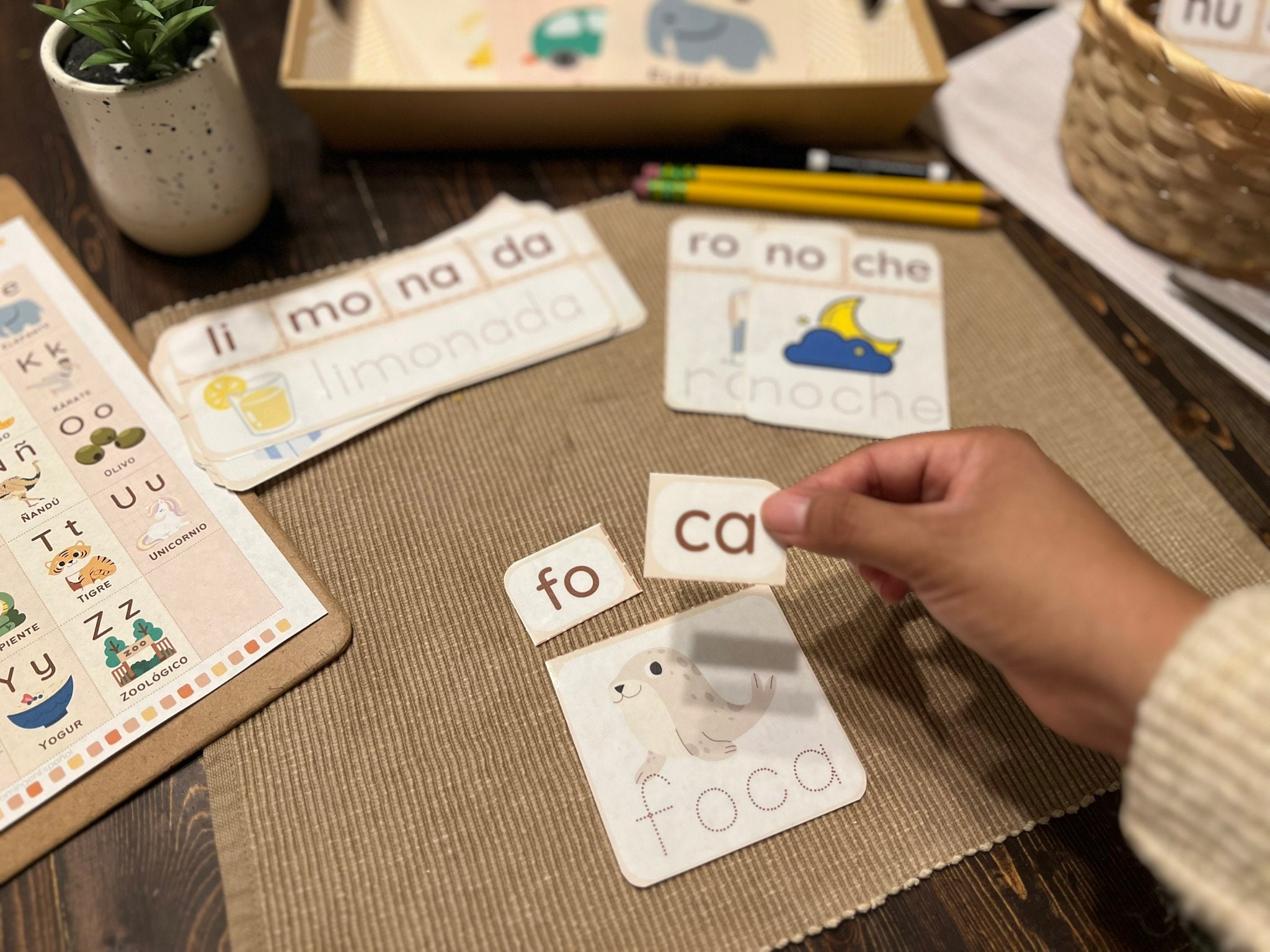 Palabras con silabas A E I O, Sílabas en español, Recursos bilingües ...