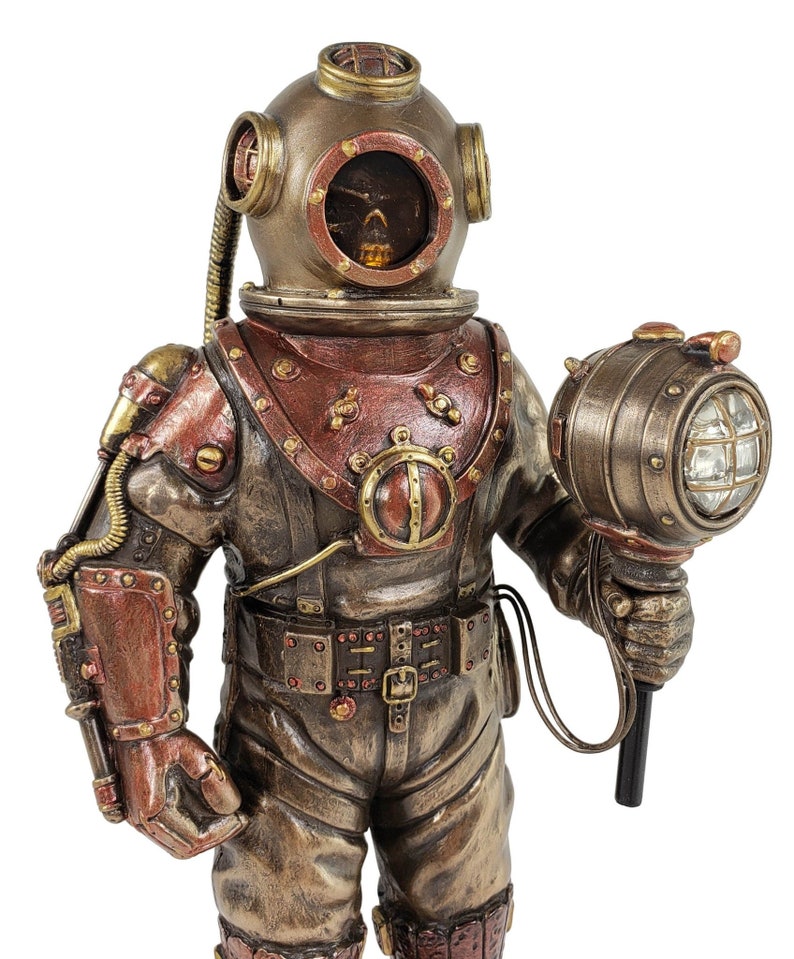 Steampunk Skeleton Diver in Diving Bell Helmet Suit Statue LED - Etsy