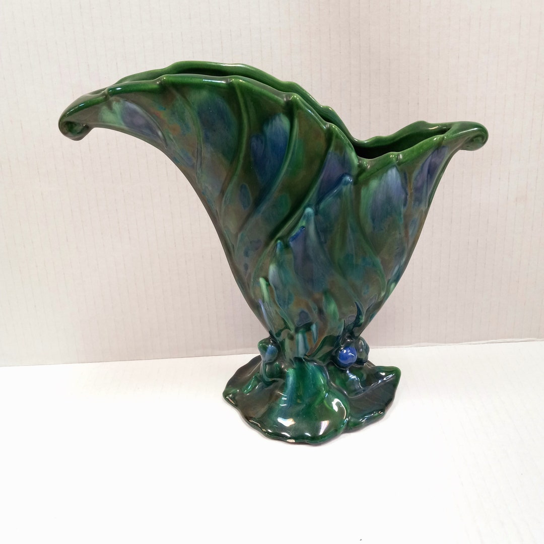 Vintage Royal Haeger Leaf Vase, Royal Haeger Art Deco Vase, Green Leaf Vase, Party Decor ...