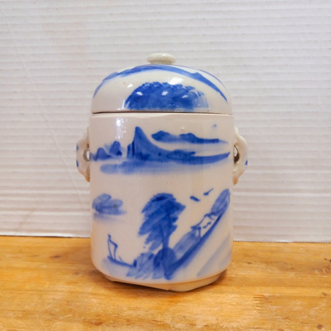 Vintage Tea Caddy Jar Seaside Scene, Blue and White Chinese Porcelain ...