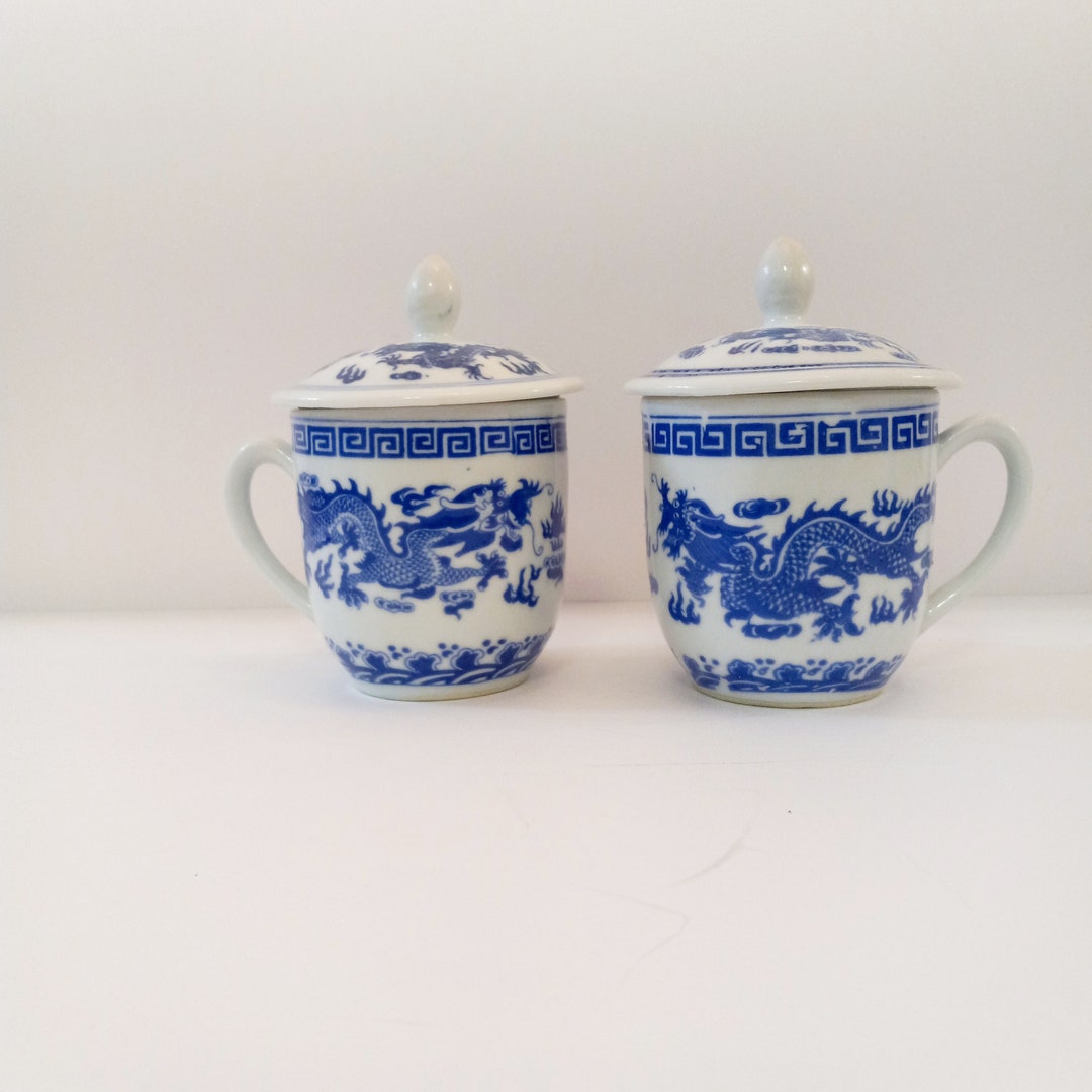 Pair of Vintage Teacups Lidded W/t Dragon, Set of 2 Blue & White ...